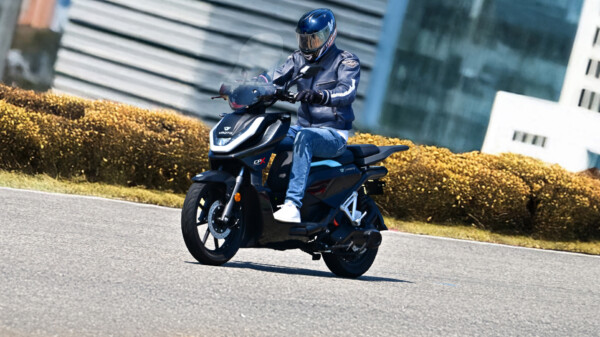 電動バイク Vmoto CPX EXPLORER / XEAM