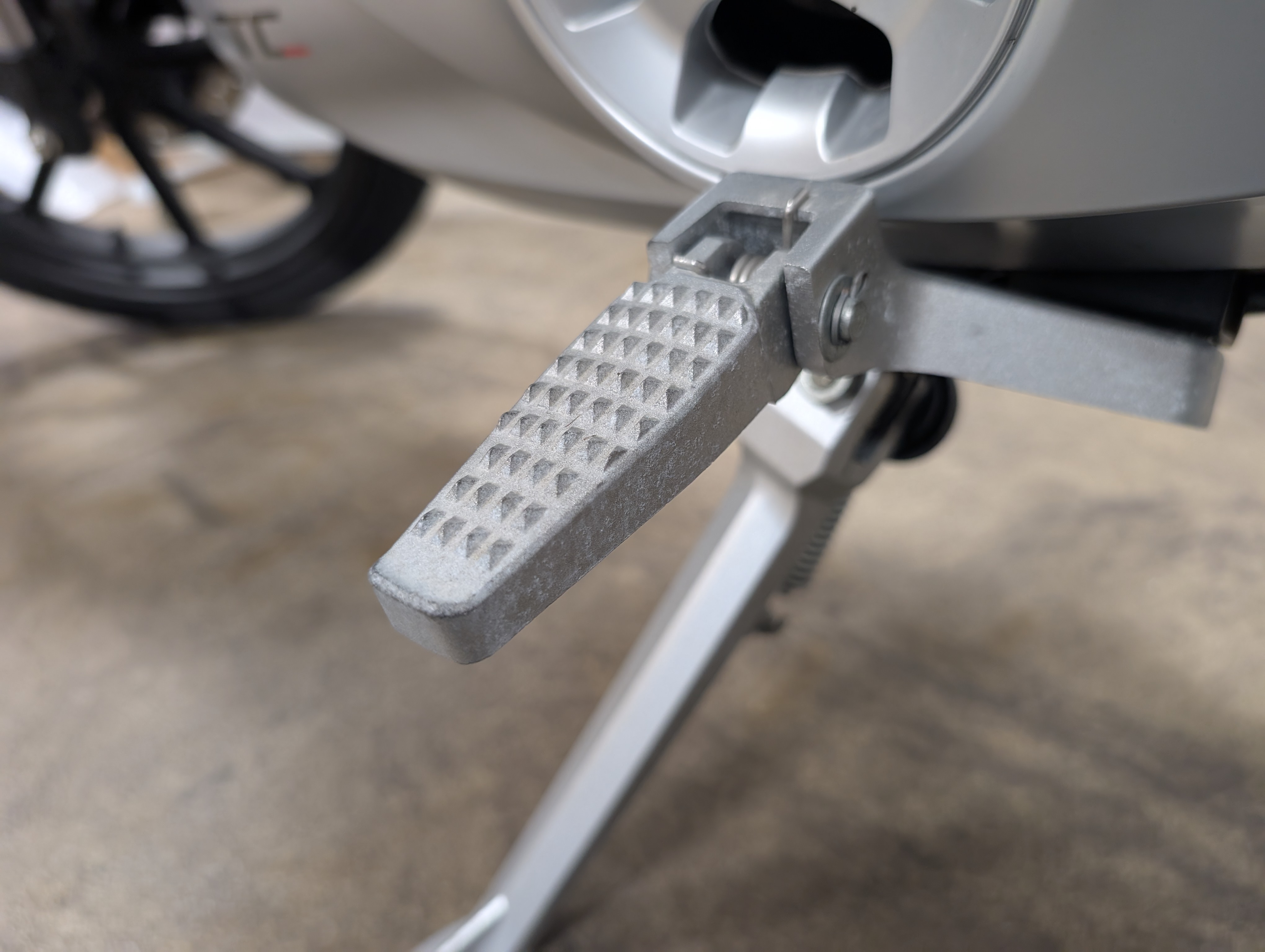 【ご成約済み】認定中古車両 XEAM SUPER SOCO TCmax アロイ仕様 2020年式 ブラック/シルバー｜電動バイク XEAM(ジーム)