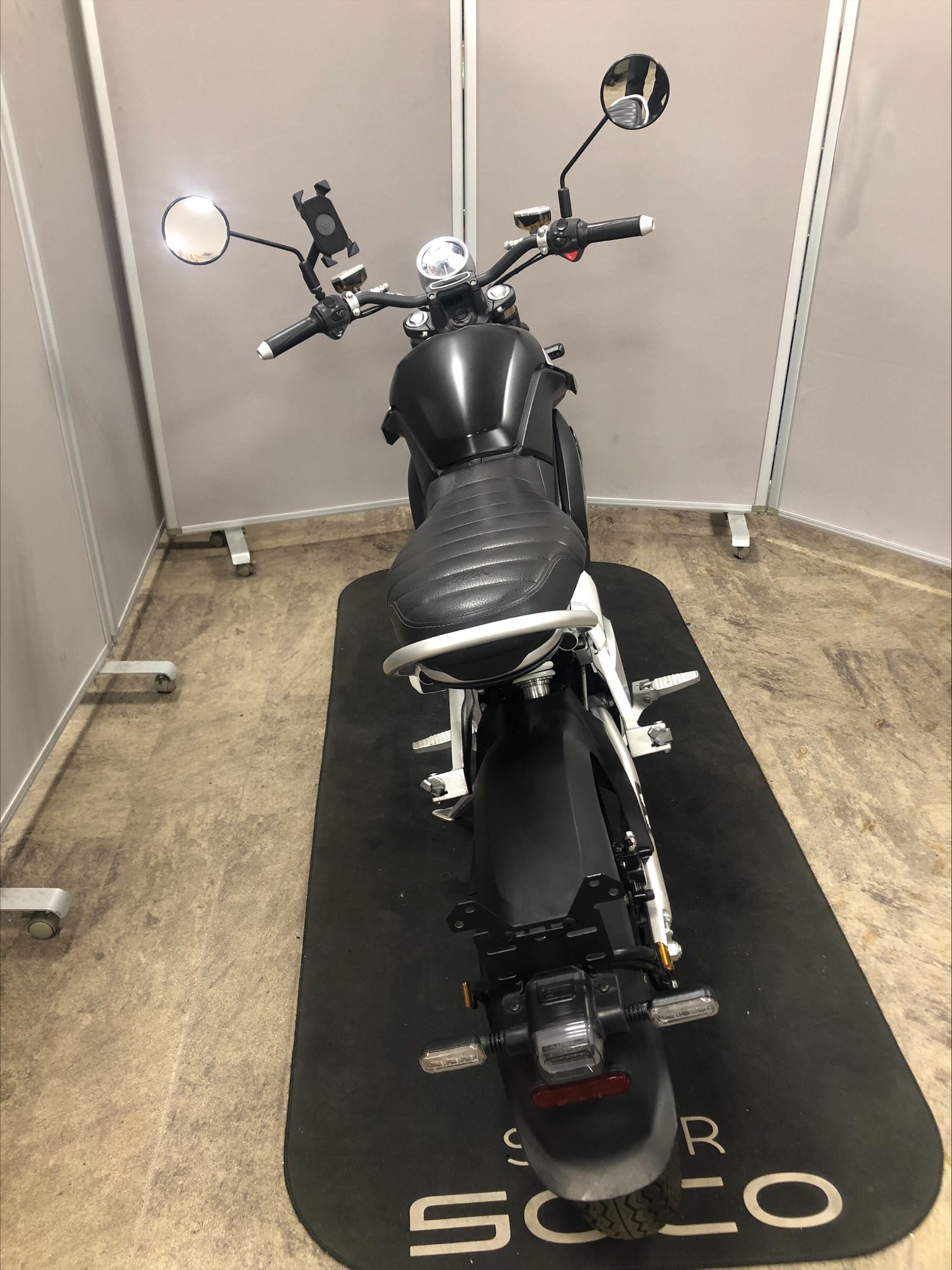 【ご成約済み】認定中古車両 SUPER SOCO TCMAX 2021年 シルバーブラック 2021年 シルバーブラック｜電動バイク XEAM ...